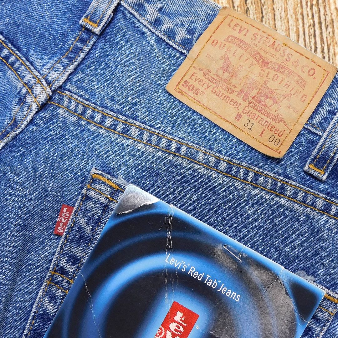 1990's Deadstock Levis® 505 Regular Fit Denim Shorts made in USA – nest ...